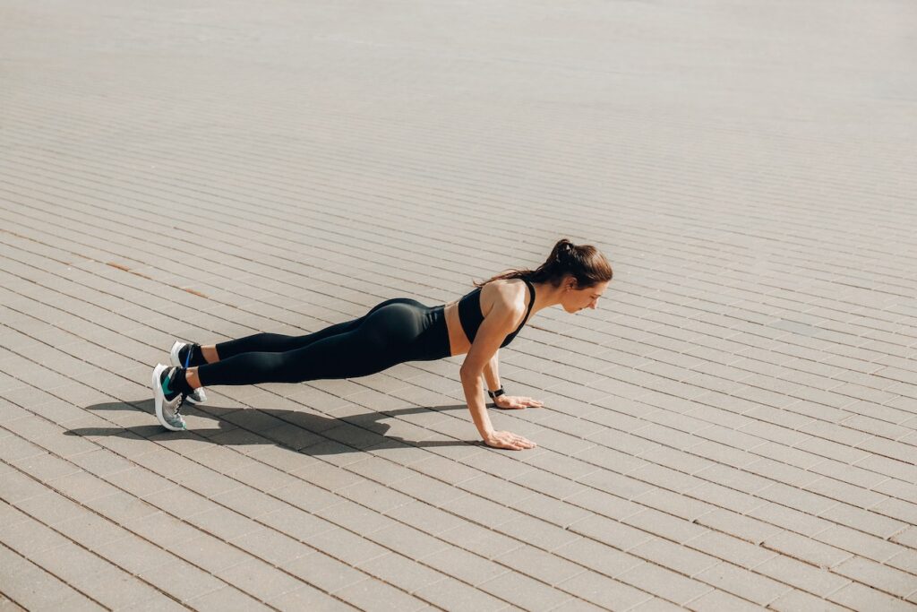 How to Hold a Plank for 10 Minutes: Tips and Techniques