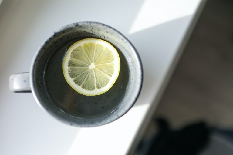 Benefits of drinking hot lemon water at night - Sparkling Moods